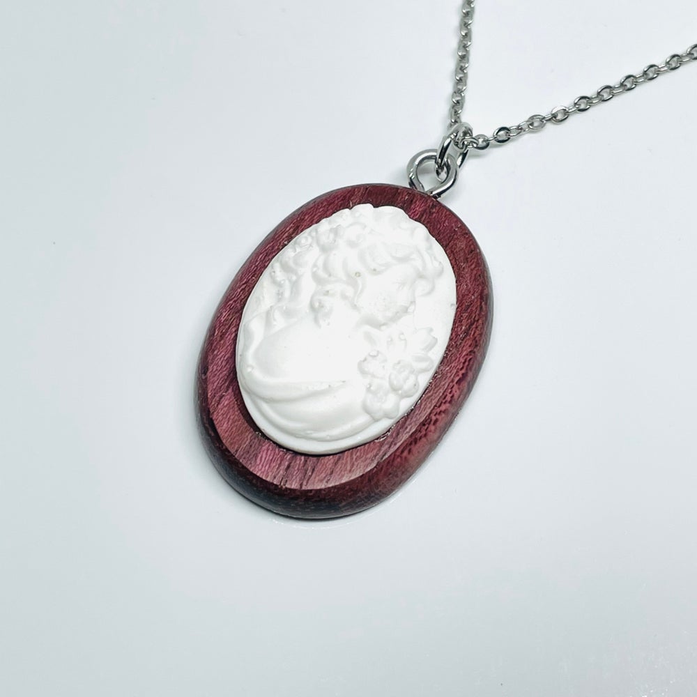 Handmade cameo jewelry store
