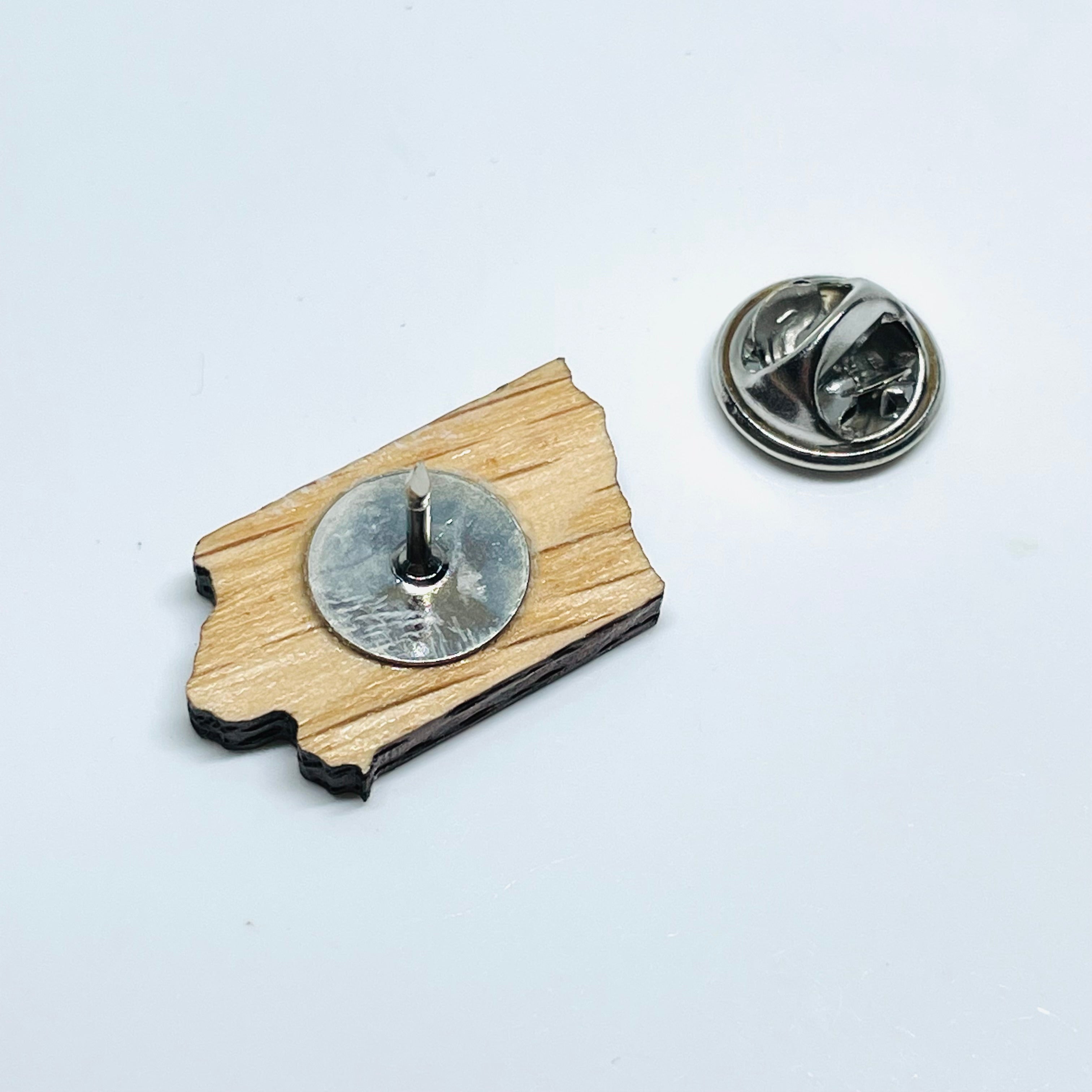 Wood Laser Cut Iowa Red Oak - Lapel Pin – pmdesignstp